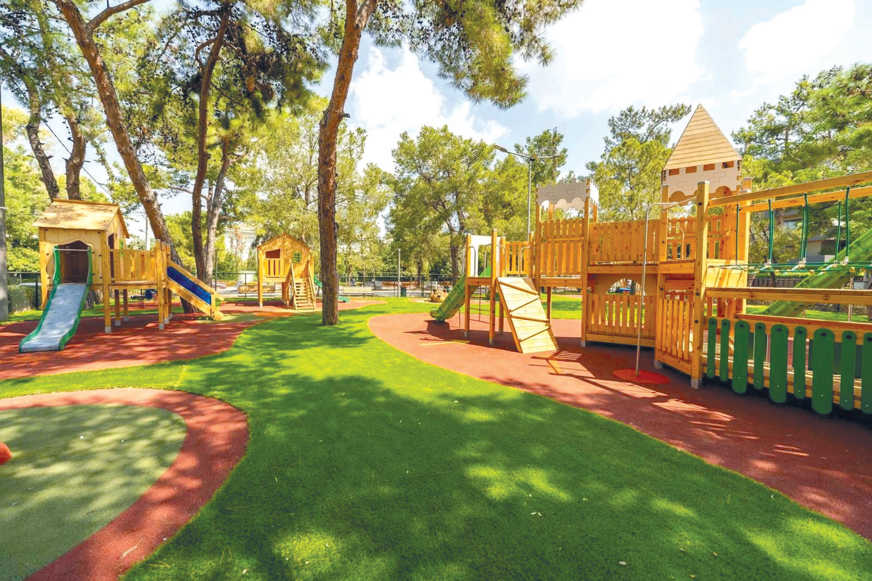 Μια παραμυθούπολη στην Πλατεία Ρίτσου - Παλμός Γλυφάδας